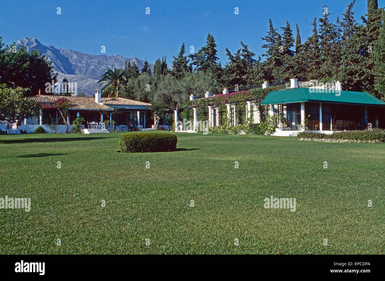 Casa Ann Mari Anwesen von Gunilla Gräfin von Bismarck in Marbella ... Casa Ann Mari Anwesen von Gunilla Gräfin von Bismarck in Marbella ...