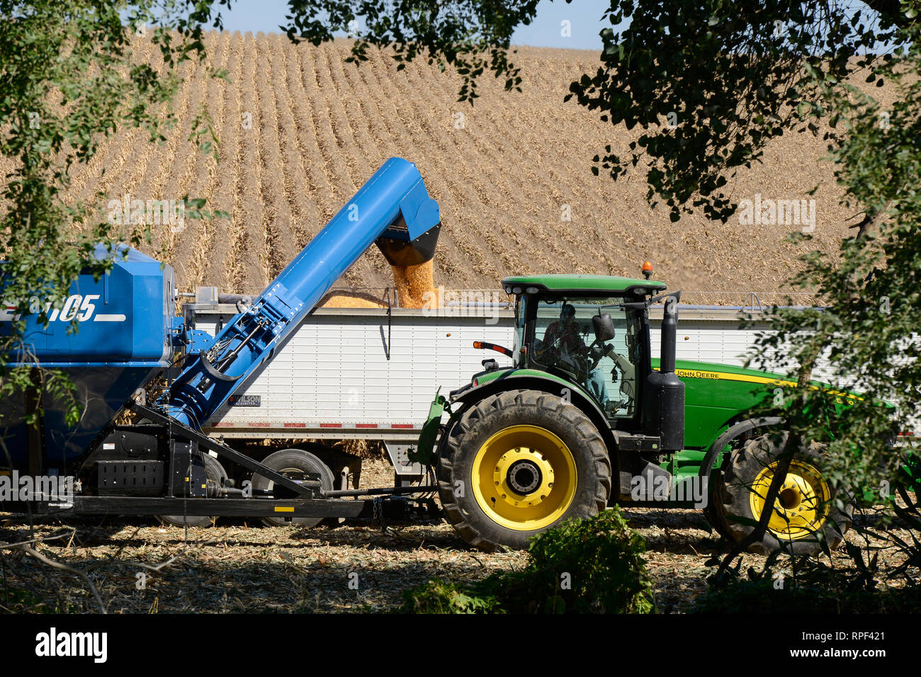 Nebraska farmer -Fotos und -Bildmaterial in hoher Auflösung - Seite 2 ...