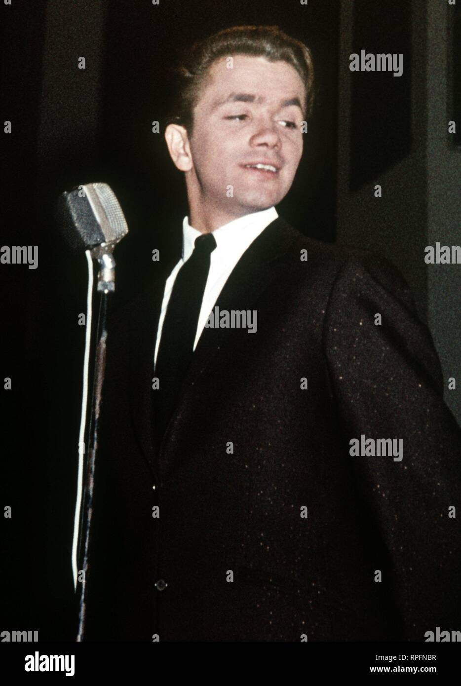 American Pop Sänger Gus Backus durchführen. (Undatierte Aufnahme). Er ...