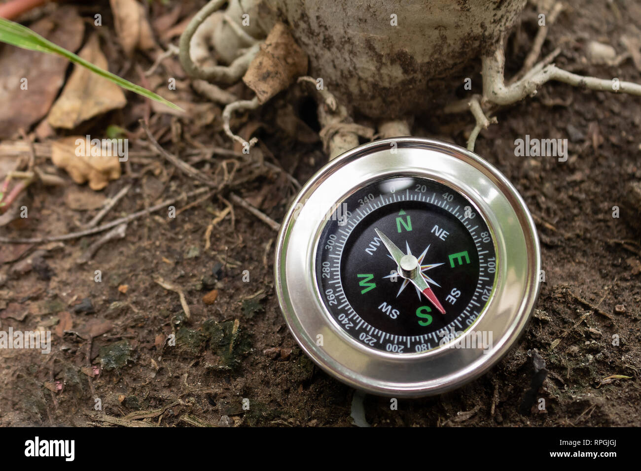 Boden kompass -Fotos und -Bildmaterial in hoher Auflösung – Alamy