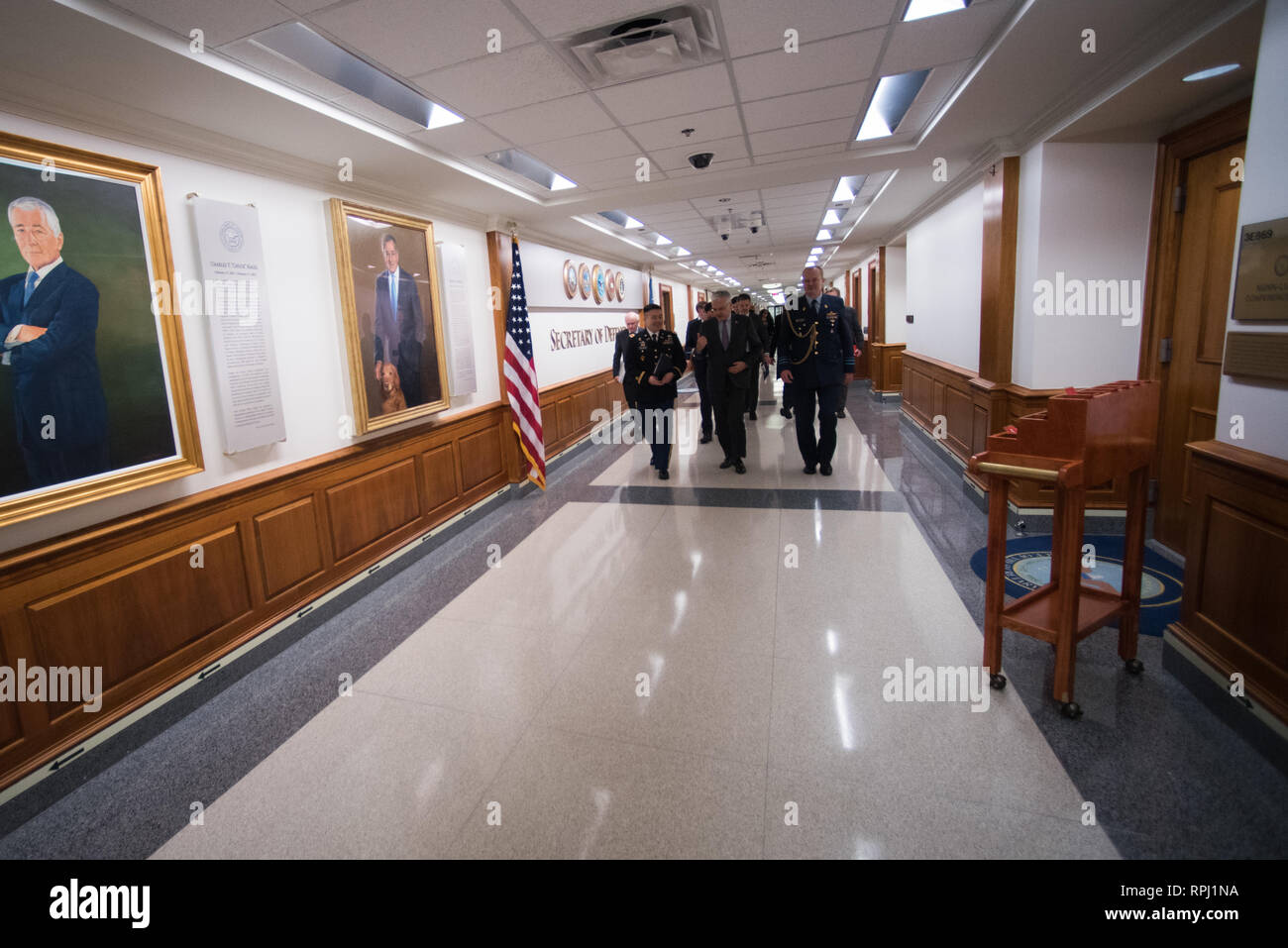 Der belgische Minister für Verteidigung Didier Reynders Touren das ...