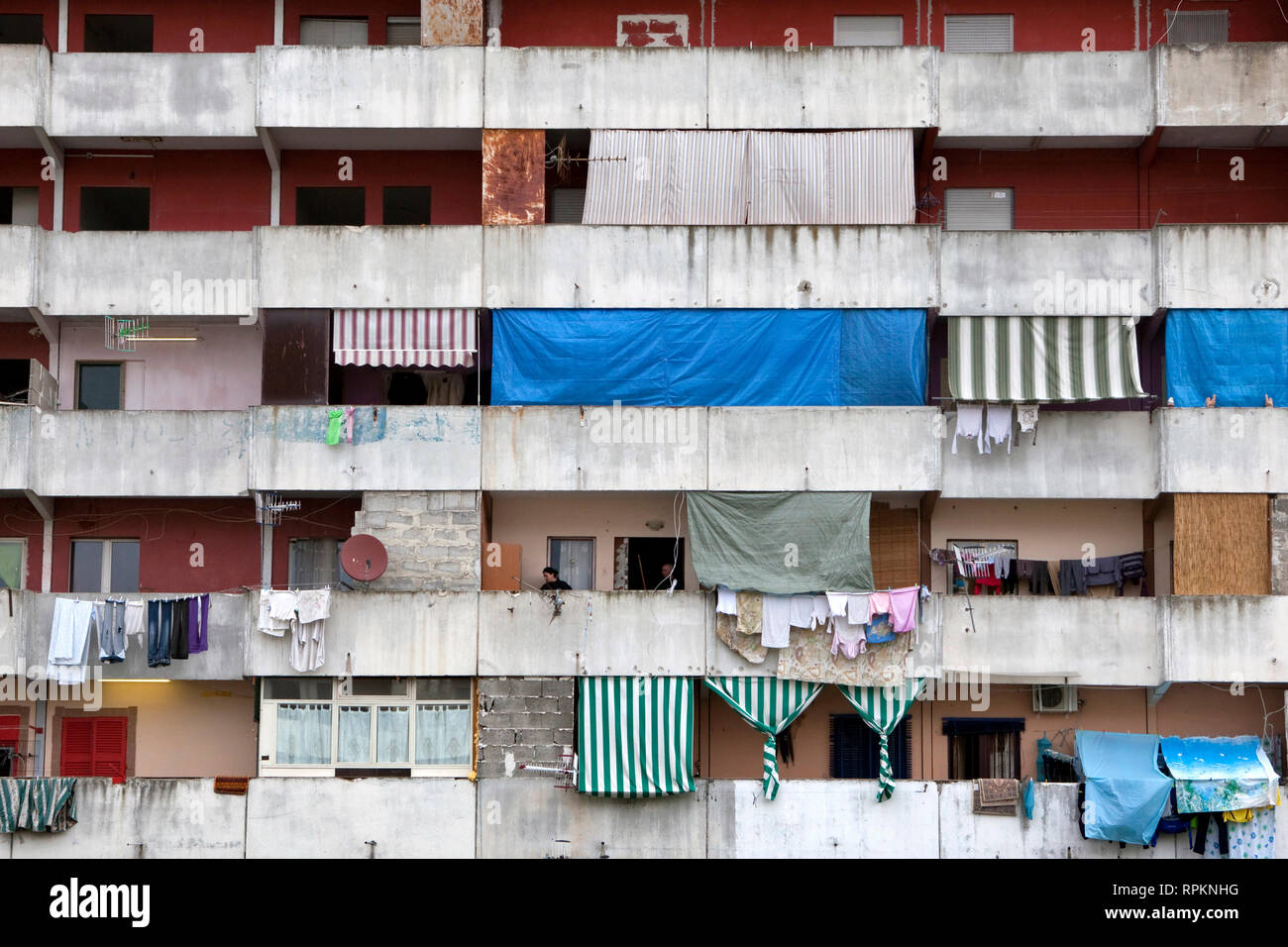 Eine der Wohnung Blöcke als Le Vele di Scampia im Norden von Neapel ...