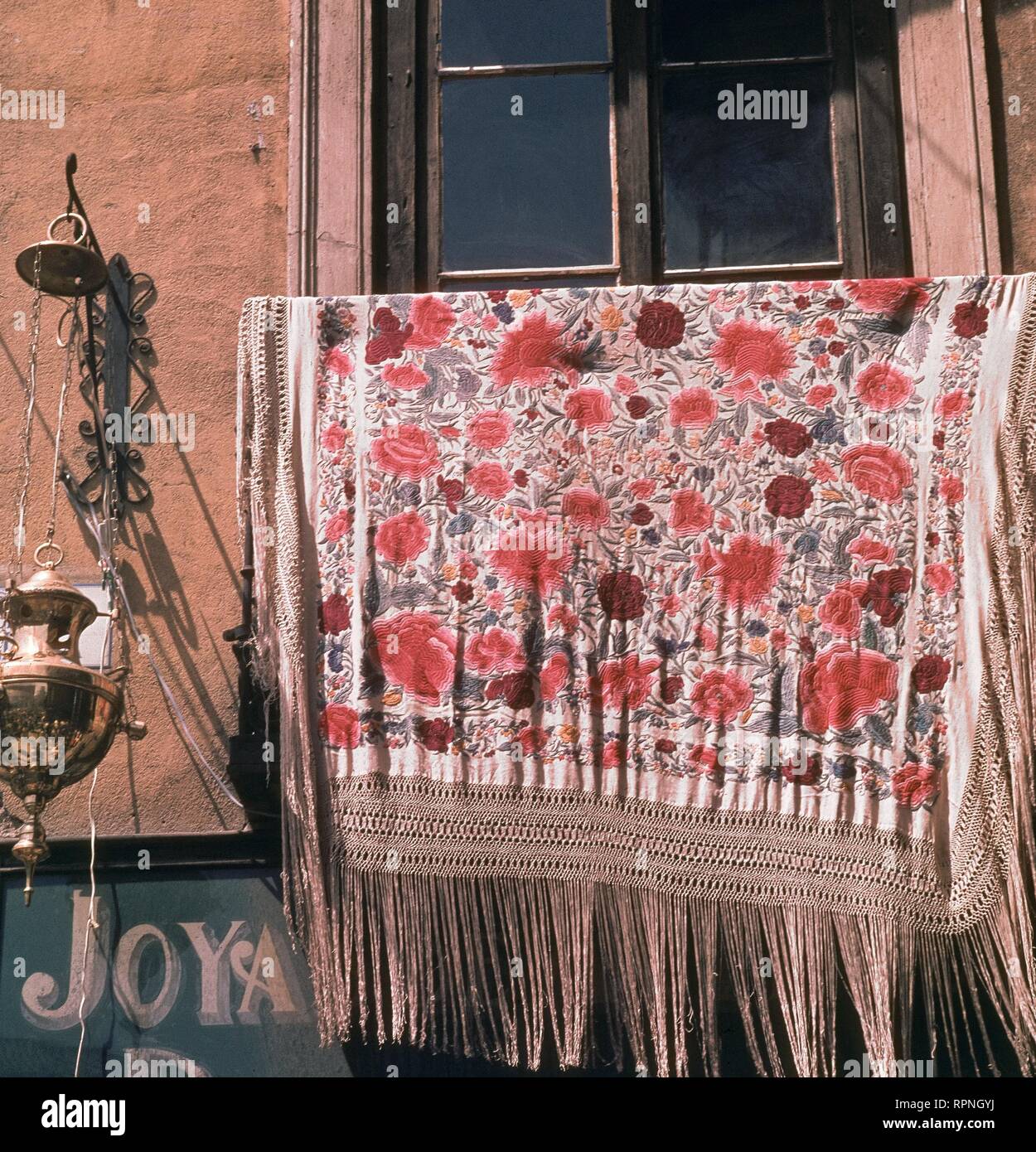 Manton manila -Fotos und -Bildmaterial in hoher Auflösung – Alamy