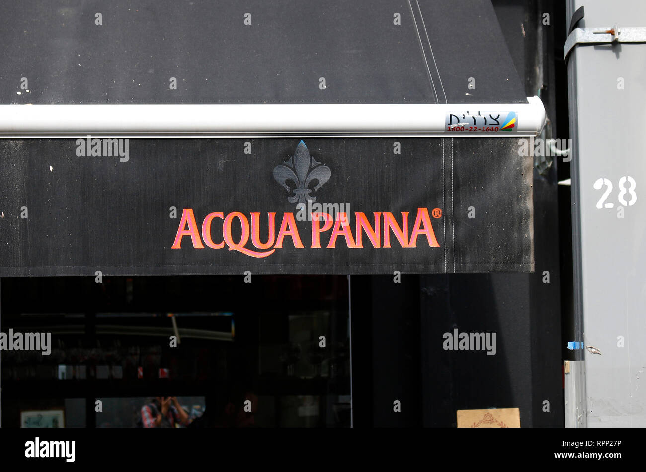 Acqua Panna Logo Stockfotos und -bilder Kaufen - Alamy