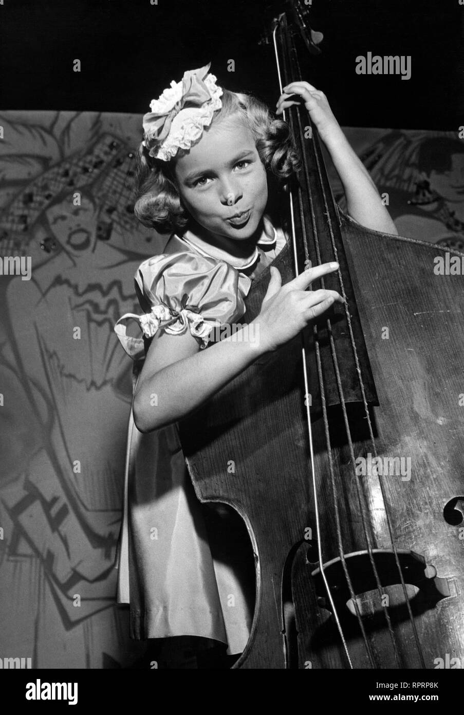 CORNELIA FROBOESS - CORNELIA (Conny) FROBOESS, Studioaufnahme für den ...