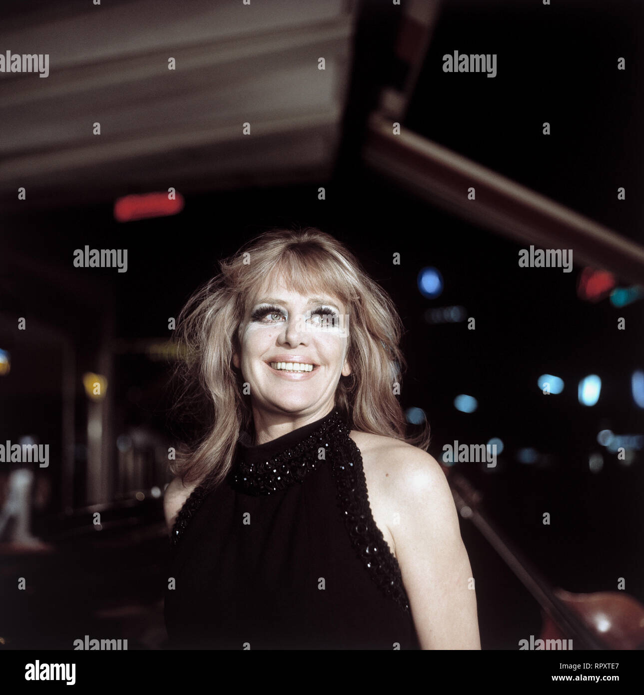 Hildegard Knef Portrait Stockfotos und -bilder Kaufen - Alamy