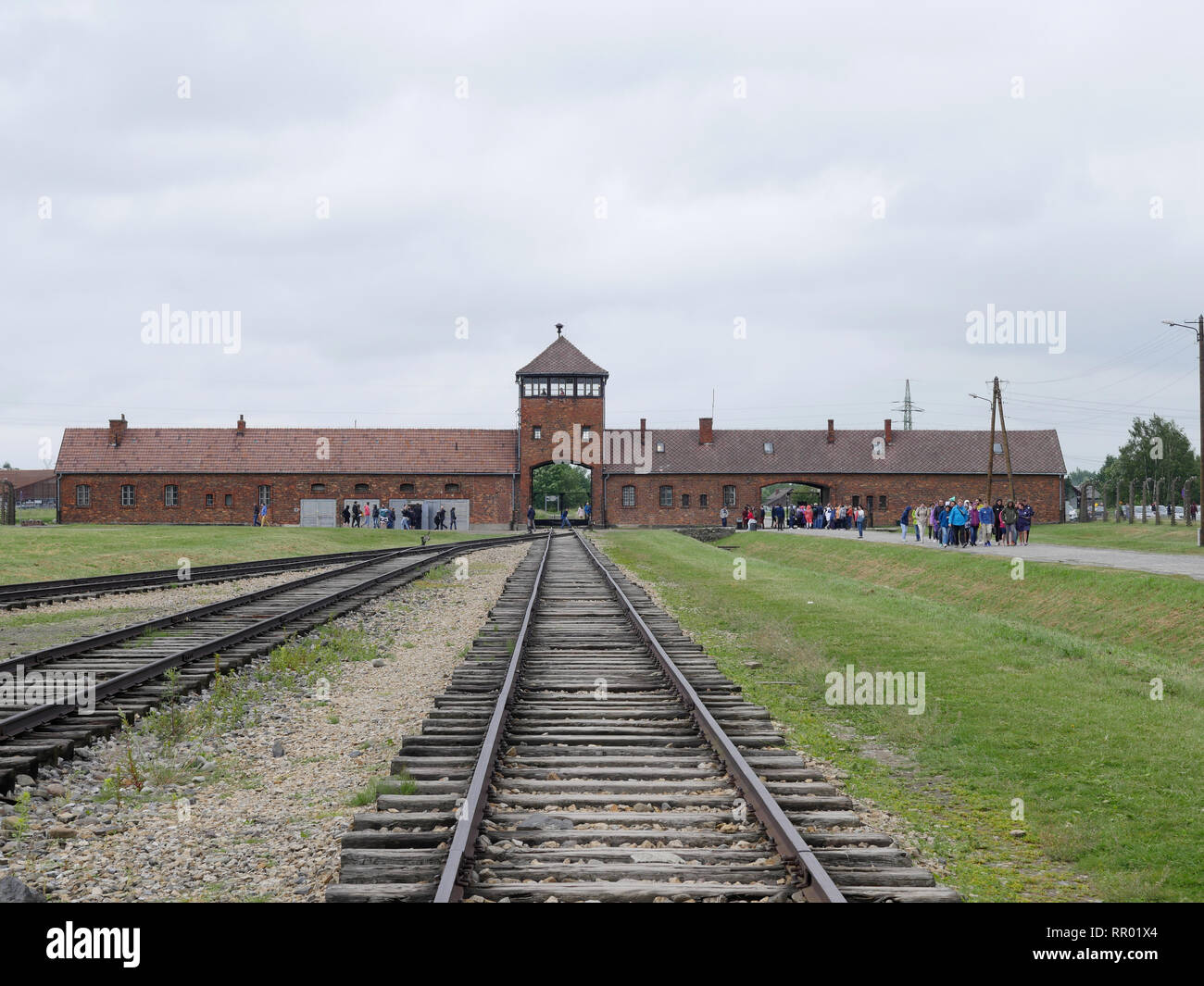 Polen - Auschwitz Berkenau Konzentrationslager. Main Gate abd Eisenbahn ...
