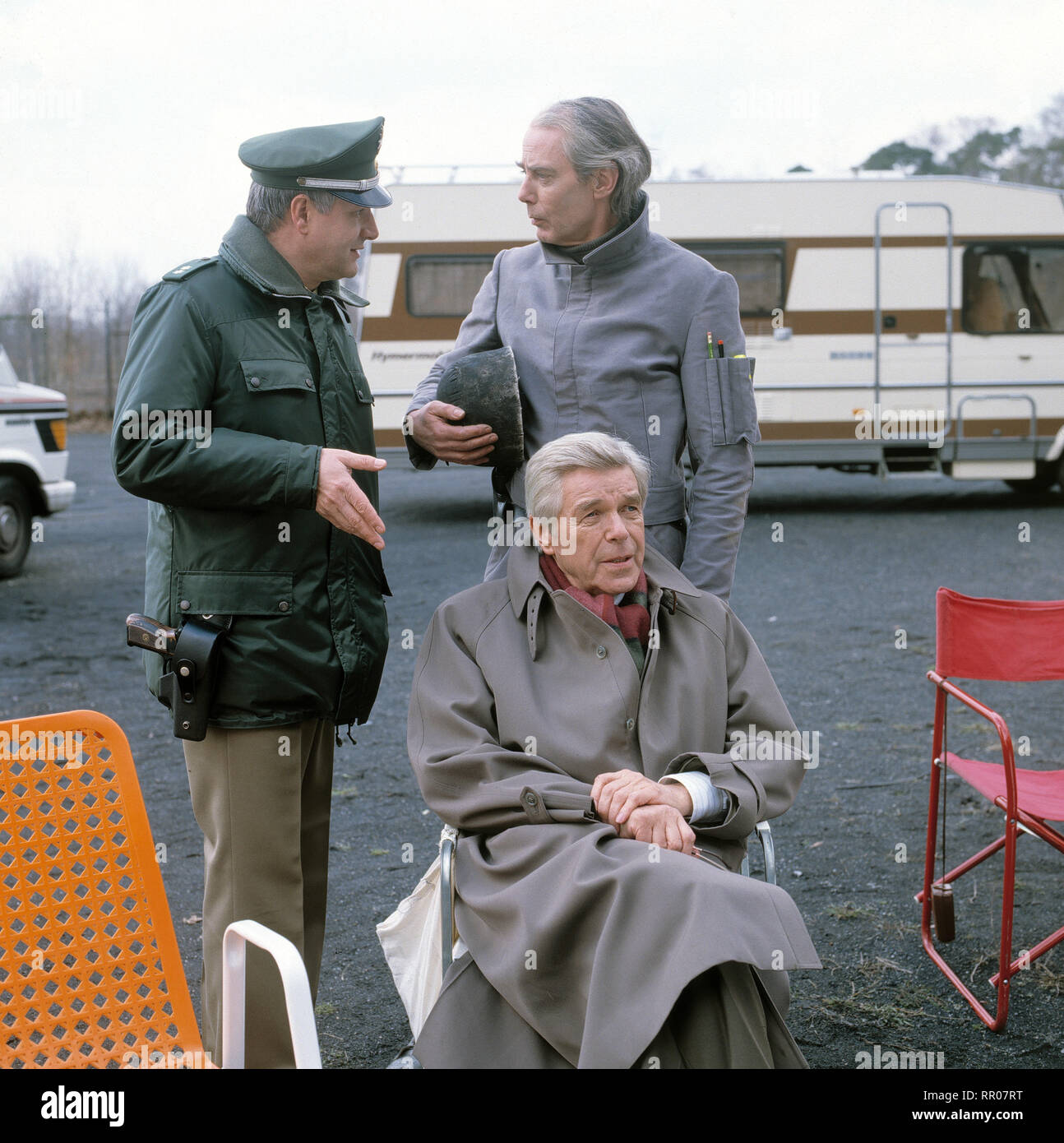 TATORT/Tödliche Blende - Bild: PETER AUST, JOACHIM BLIESE und Heinz Drache im 'Tatort', Folge ...