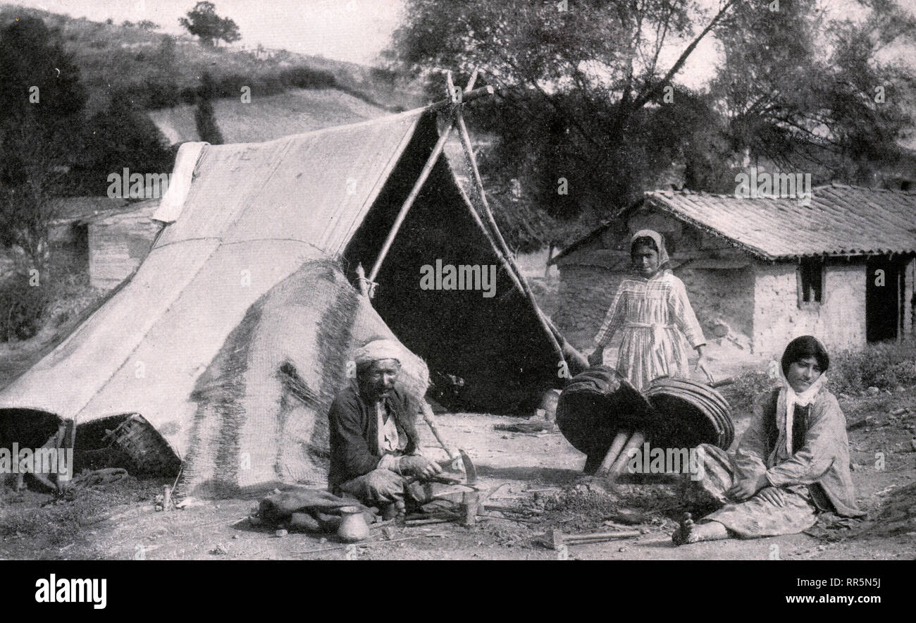 Nomadic Gypsies Stockfotos und -bilder Kaufen - Alamy