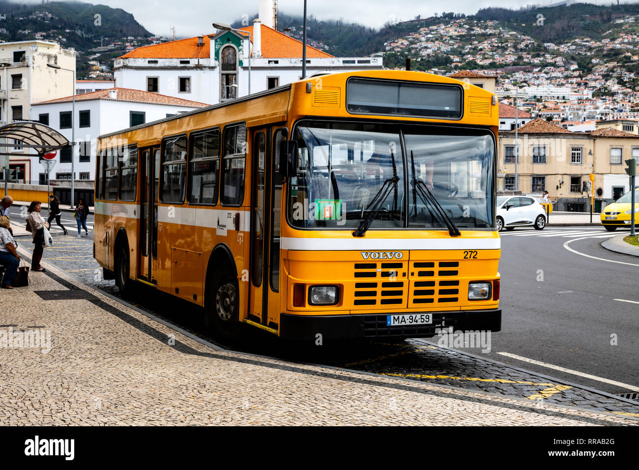 Funchal madeira bus -Fotos und -Bildmaterial in hoher Auflösung – Alamy