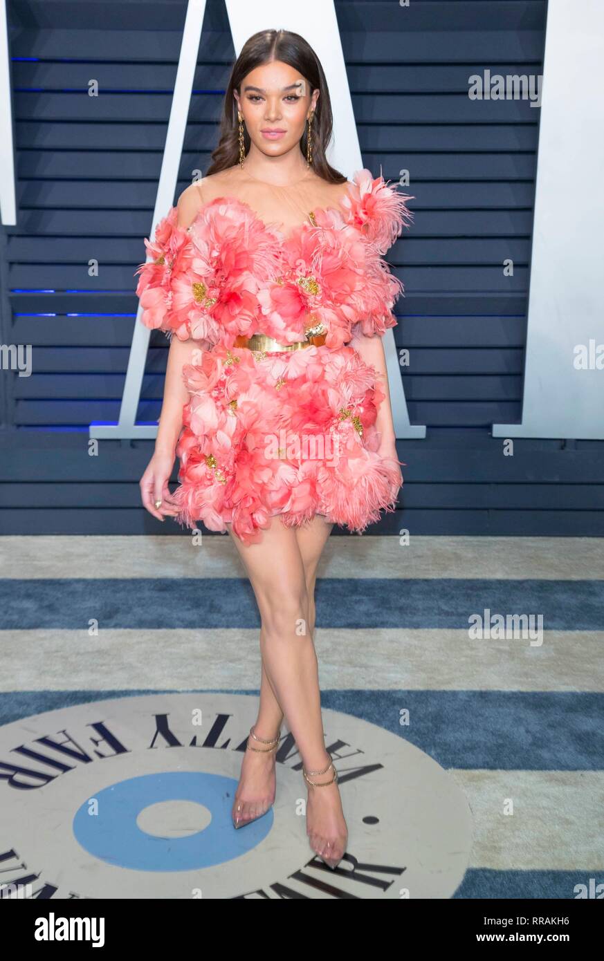 Hailee Steinfeld besucht die Vanity Fair Oscar Party im Wallis ...