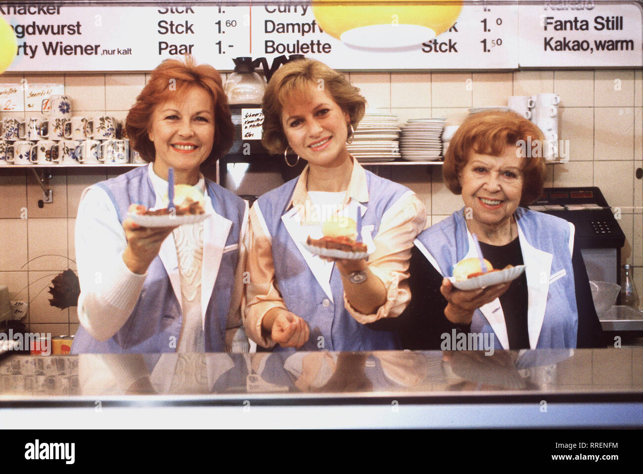 DREI DAMEN VOM GRILL/BRIGITTE GROTHUM (Magda), GABRIELLE SCHRAMM ...
