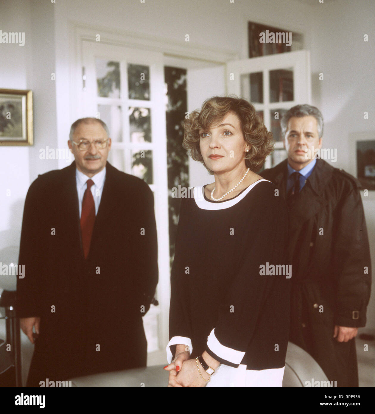 DER ALTE/Folge: Grenzenlos/Kress (ROLF SCHIMPF) und Heymann (MICHAEL ...