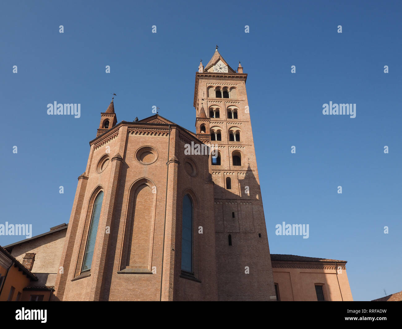 Duomo Di Alba Stockfotos und -bilder Kaufen - Alamy