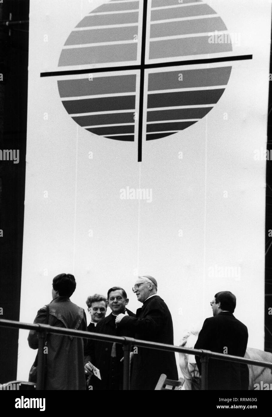 Kardynal jozef glemp -Fotos und -Bildmaterial in hoher Auflösung – Alamy