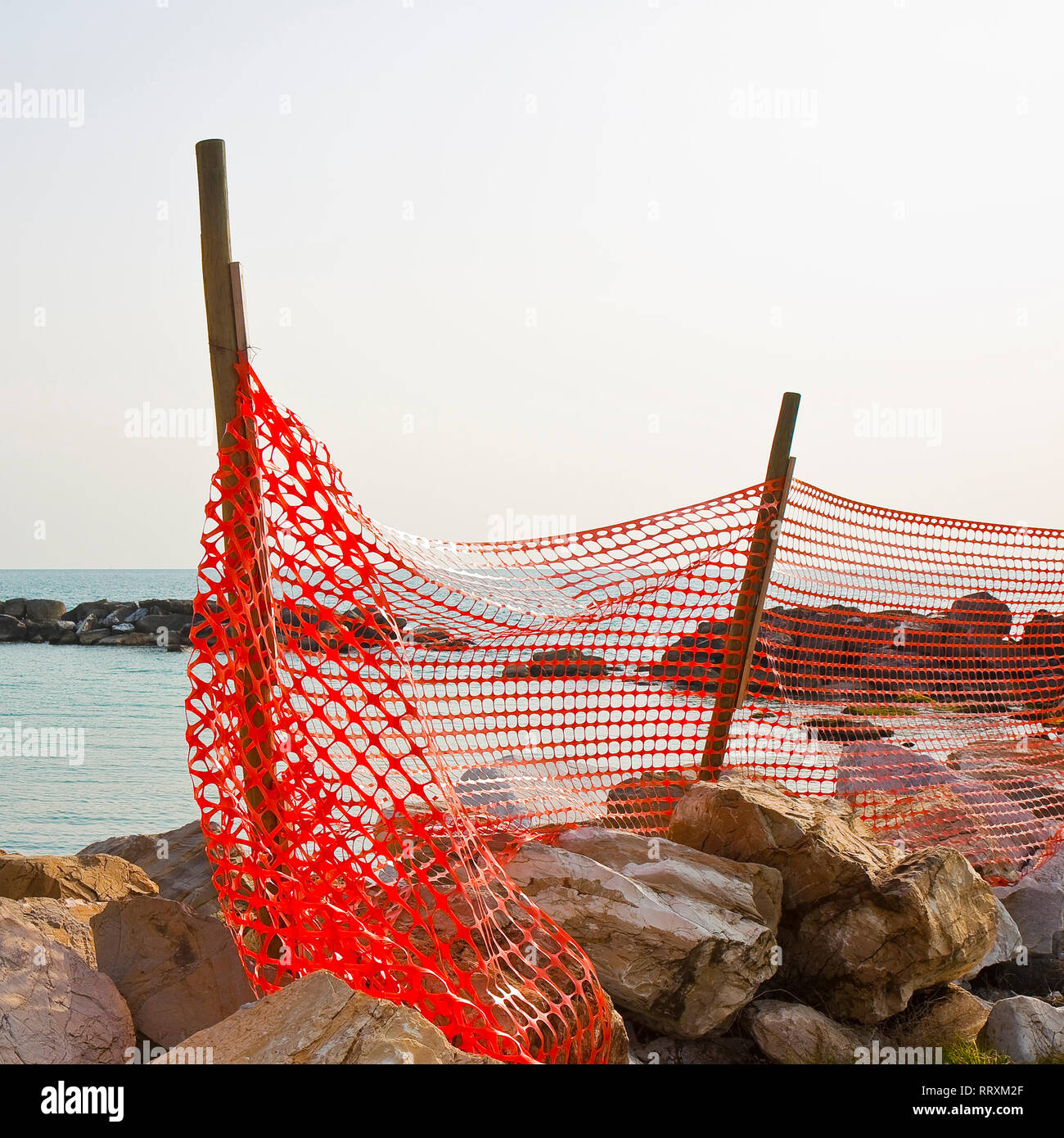 Baustellen sicherheitszaun konzept -Fotos und -Bildmaterial in hoher ...