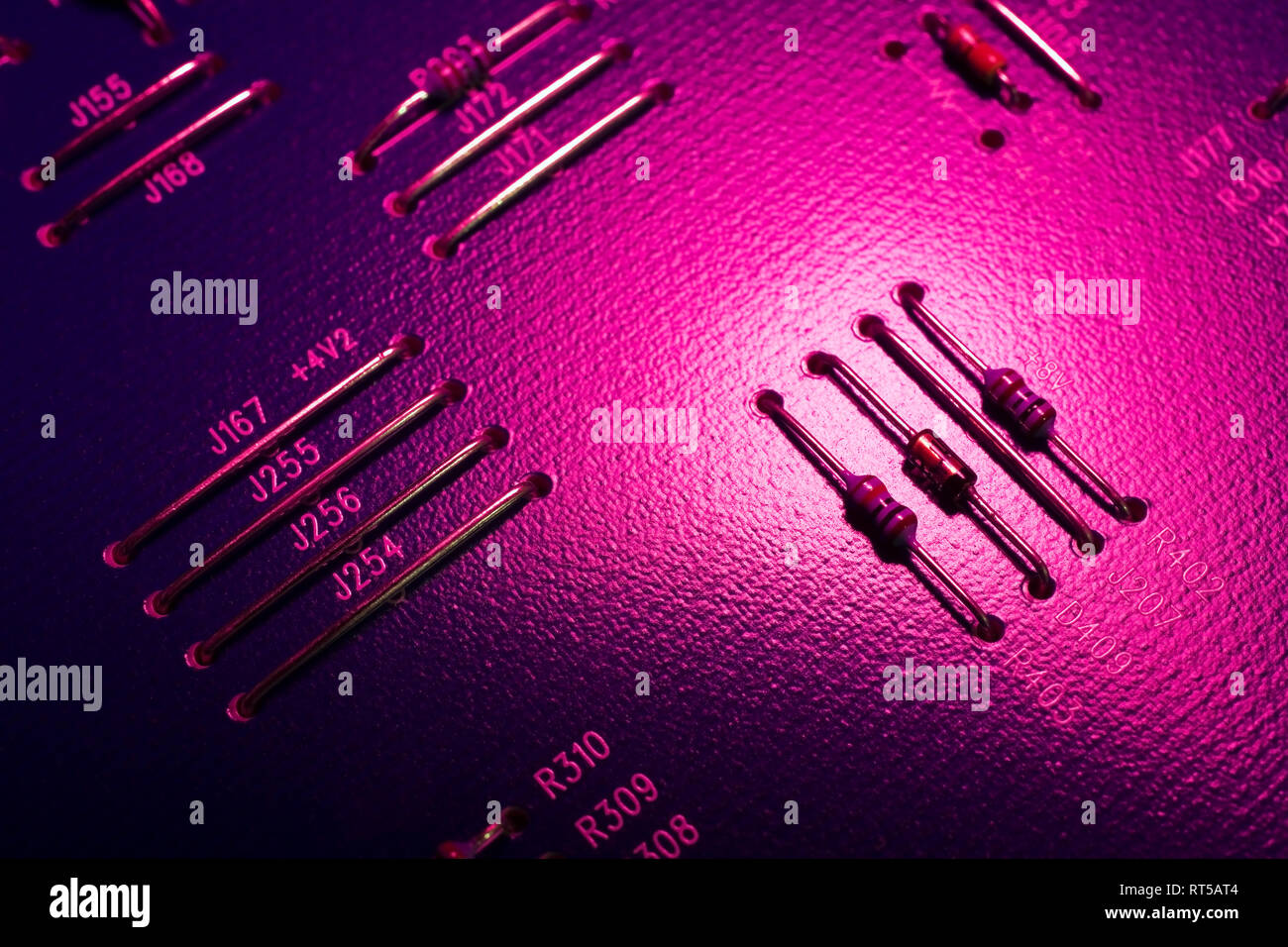 Computerteile bunt -Fotos und -Bildmaterial in hoher Auflösung – Alamy