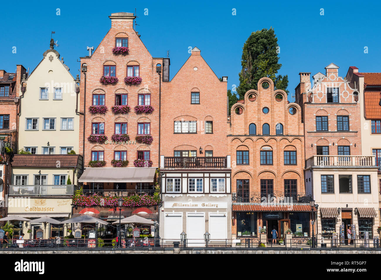 Polen, Danzig, Hanse Häuser auf der Mottlau Stockfotografie - Alamy