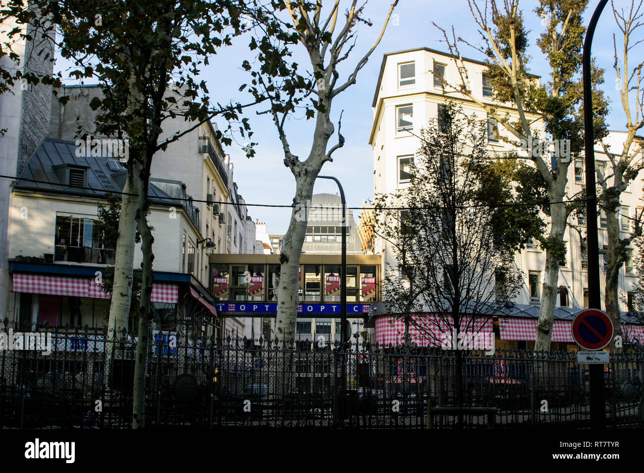 Tati paris -Fotos und -Bildmaterial in hoher Auflösung – Alamy