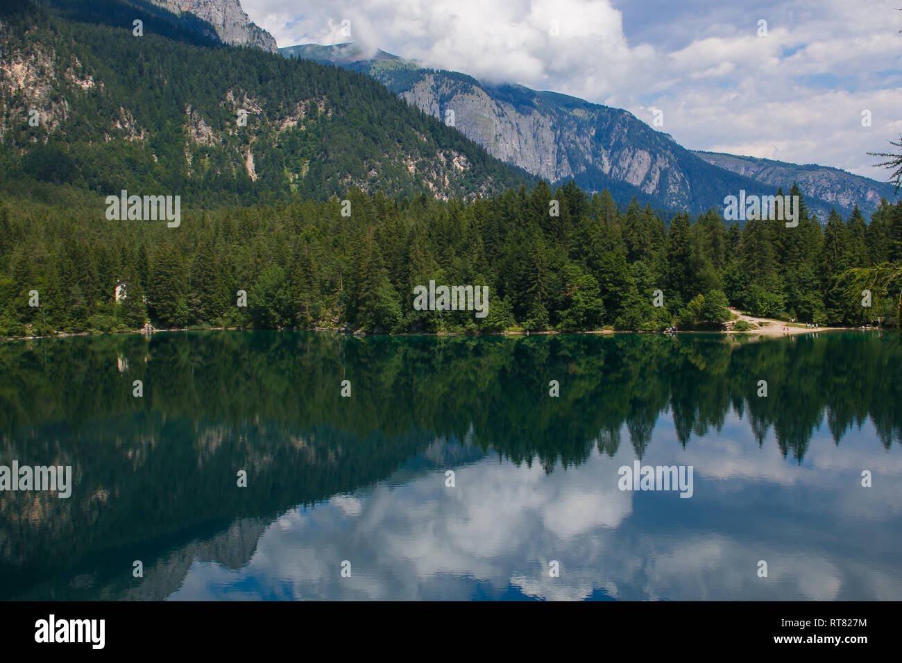 Teich von tovel -Fotos und -Bildmaterial in hoher Auflösung – Alamy