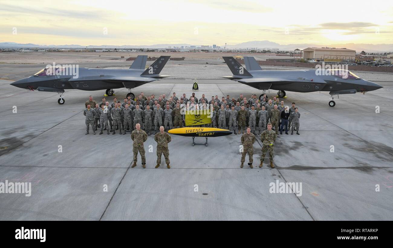 Flieger ab 4. Der 388. Fighter Wing Fighter Squadron und der 4 Aircraft ...