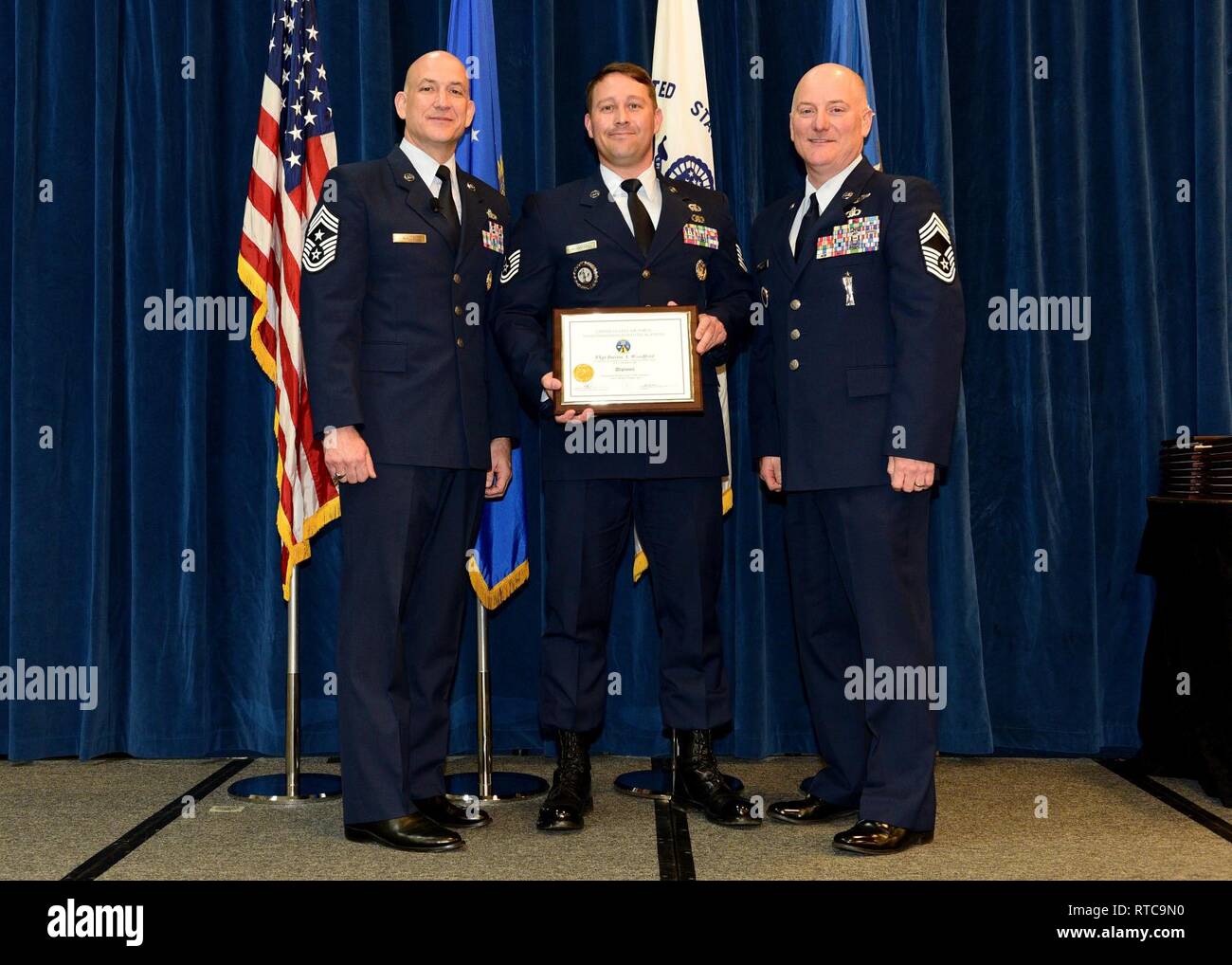 Us Air Force Tech. Sgt. Dustin Woodford aus dem Washington National ...