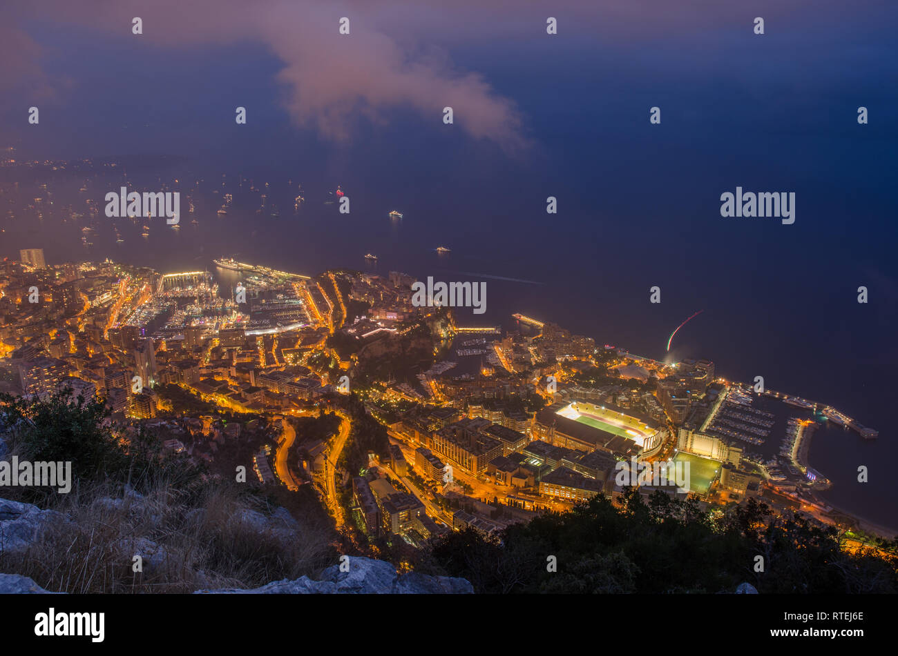 Monaco night view -Fotos und -Bildmaterial in hoher Auflösung – Alamy