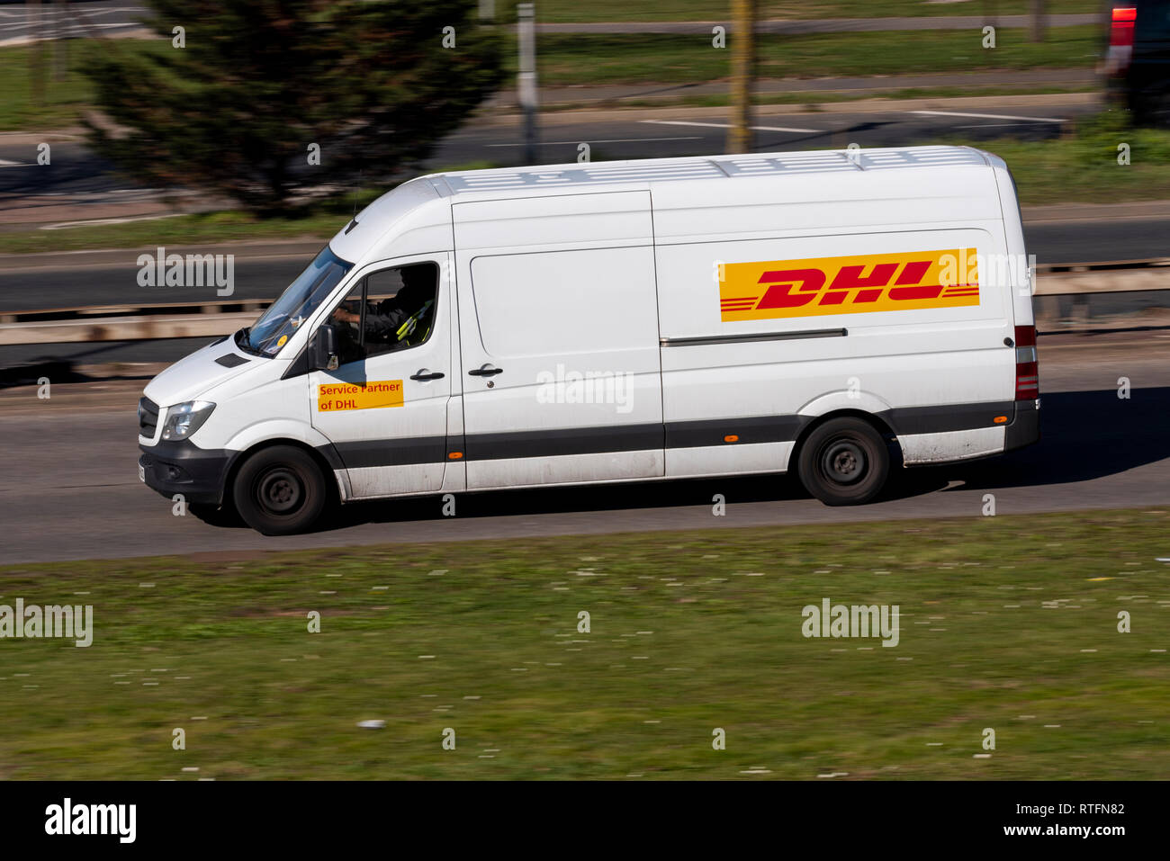 Dhl van -Fotos und -Bildmaterial in hoher Auflösung – Alamy