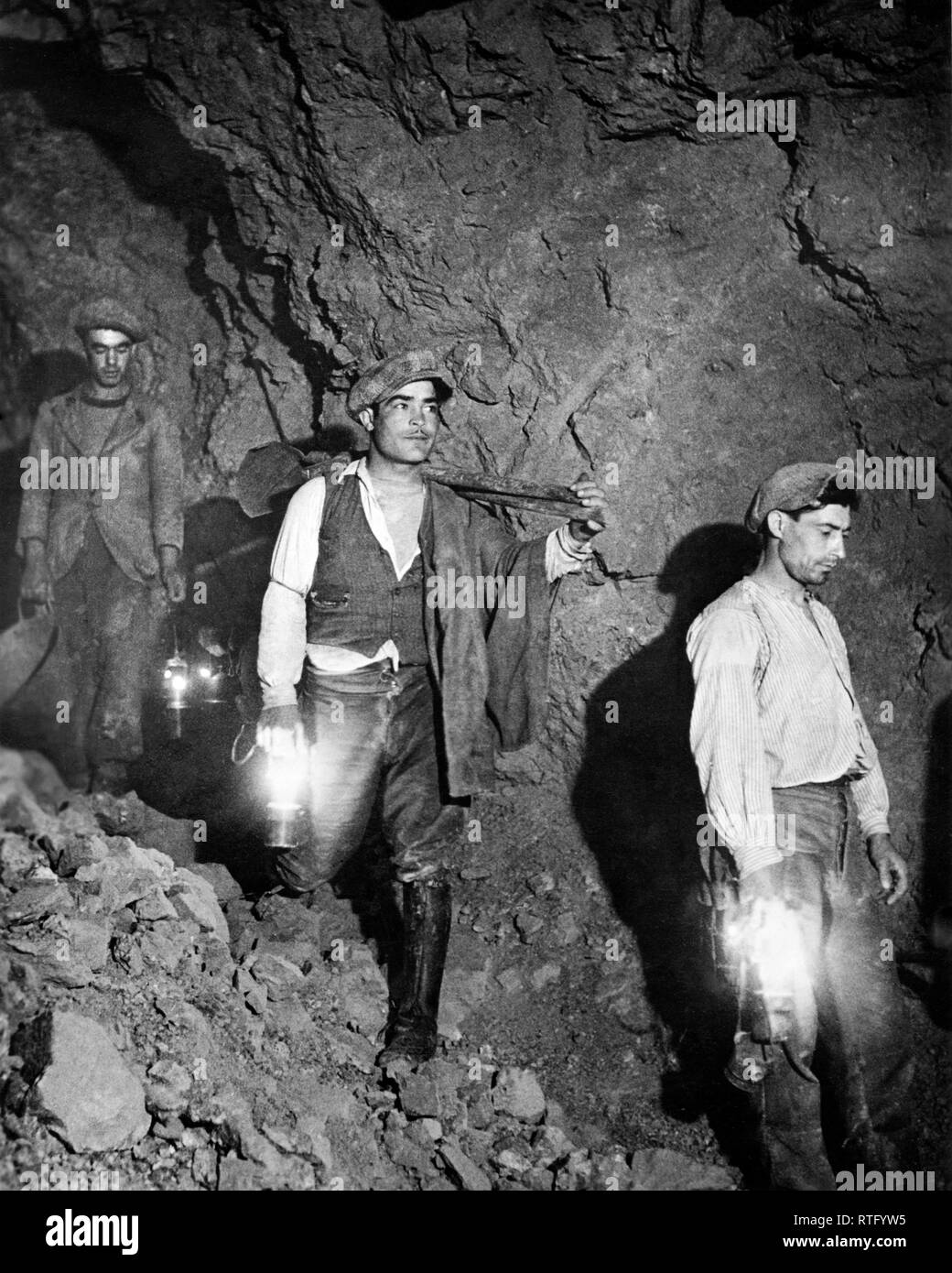 Mining miners -Fotos und -Bildmaterial in hoher Auflösung – Alamy