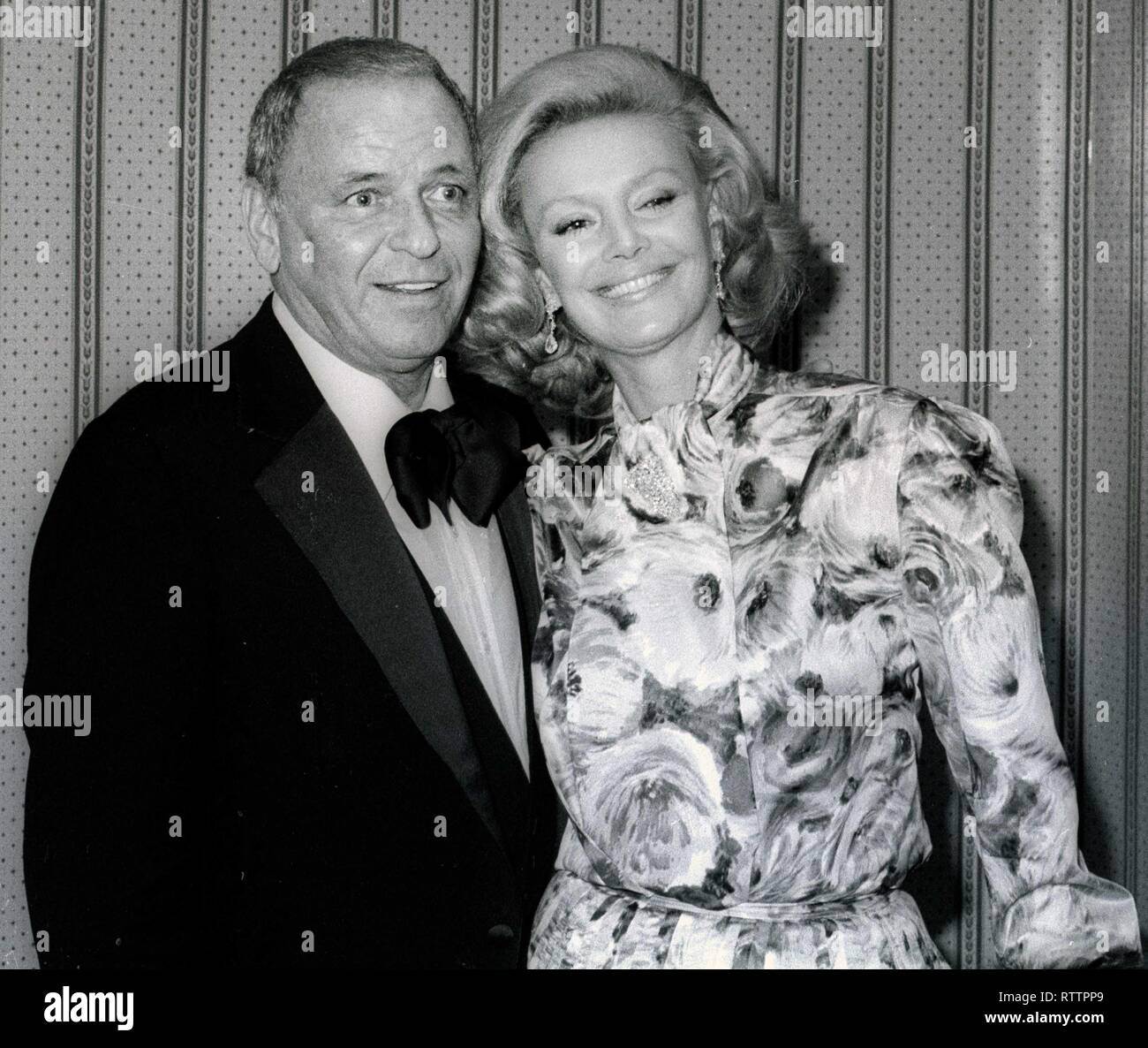 Frank sinatra wife barbara -Fotos und -Bildmaterial in hoher Auflösung ...