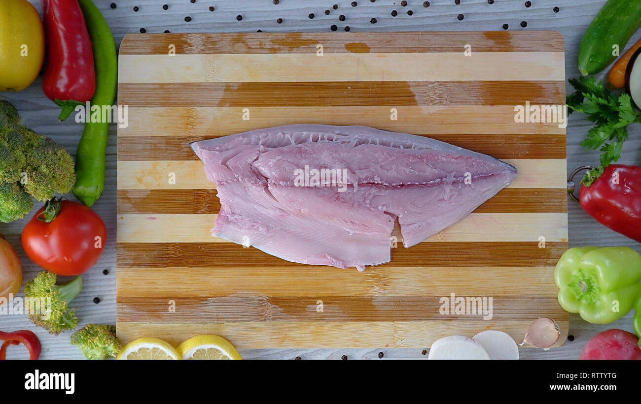 Bonito fish -Fotos und -Bildmaterial in hoher Auflösung – Alamy
