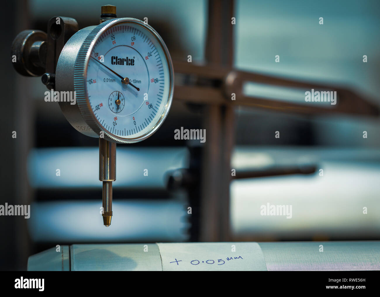 Messungen lesen -Fotos und -Bildmaterial in hoher Auflösung – Alamy