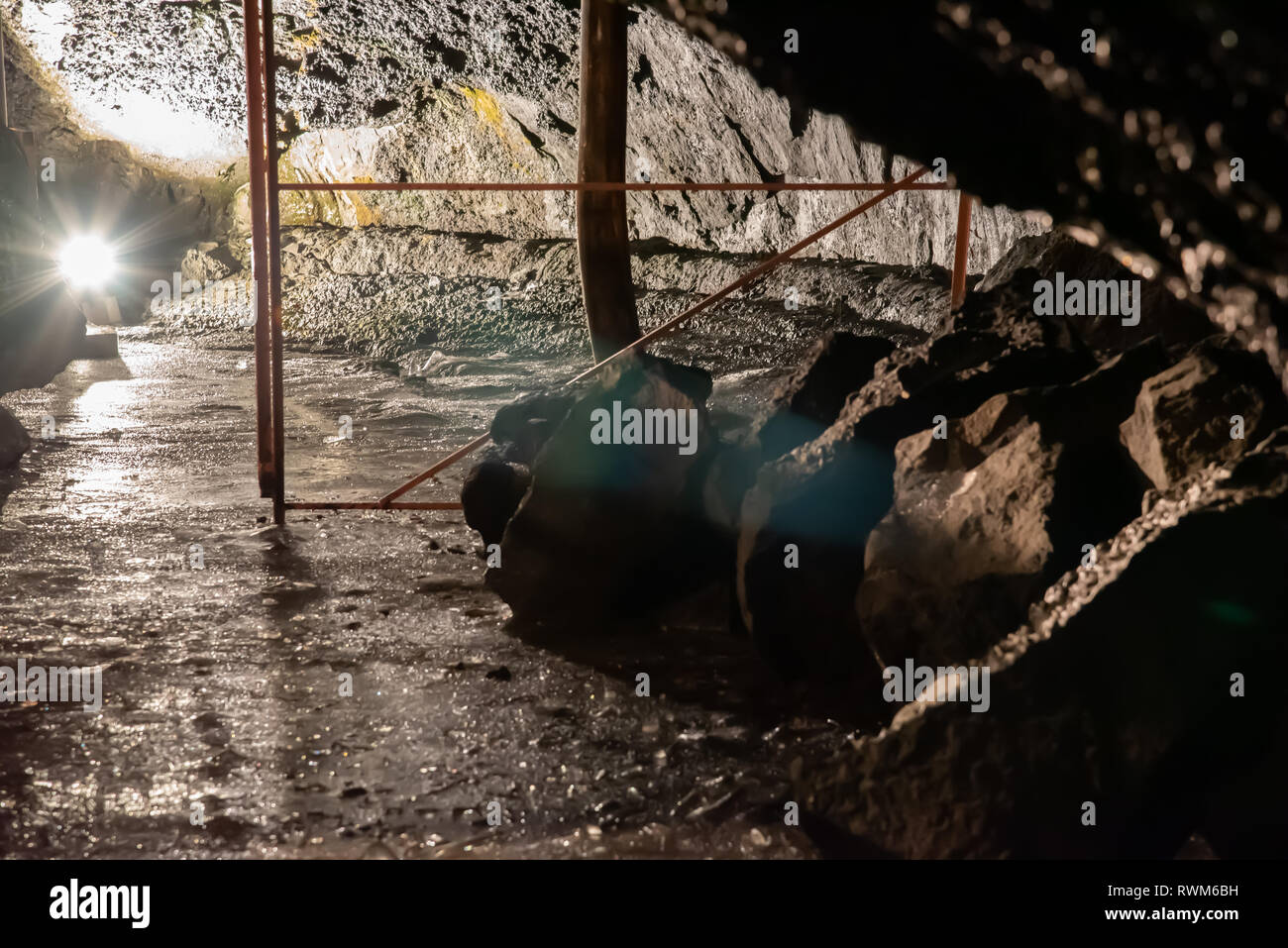 Wind Cave & Eis Höhle in Fugaku Japan. Die Fuji Fugaku Wind Cave wird ...