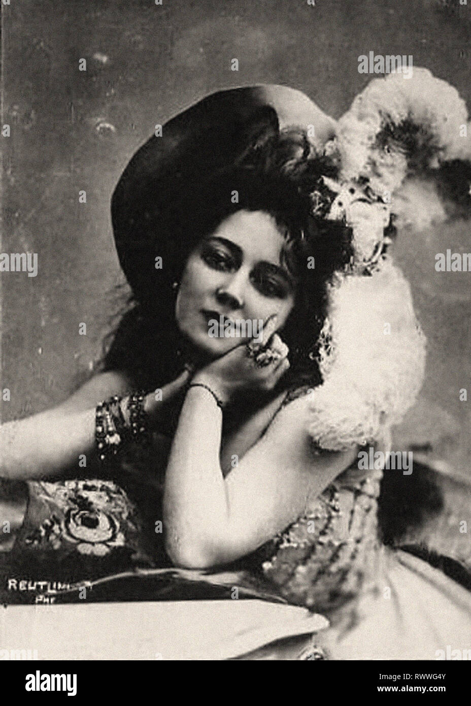 Anna held 20th -Fotos und -Bildmaterial in hoher Auflösung – Alamy