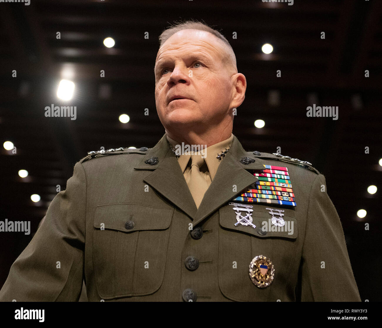 U S Marine Corps Commandant Neller Fotos Und Bildmaterial In Hoher