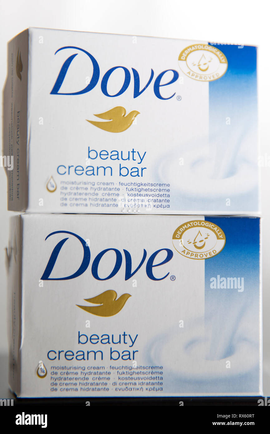 Dove soap -Fotos und -Bildmaterial in hoher Auflösung – Alamy