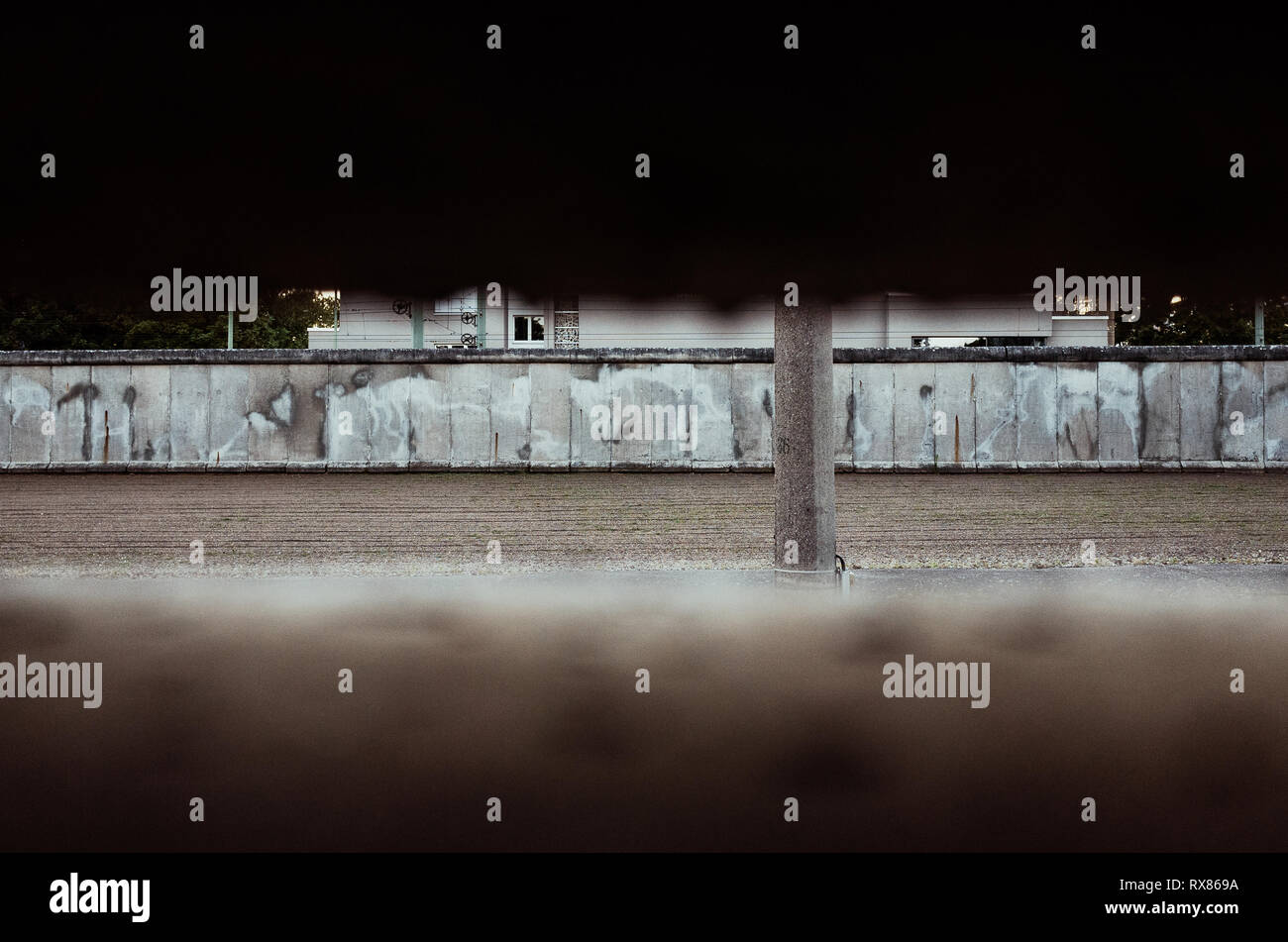 Berlin Wall Death Strip Stockfotos und -bilder Kaufen - Alamy