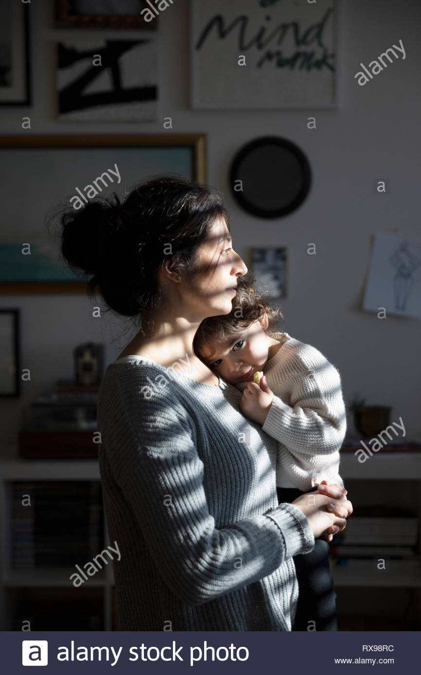 Mutter mit kleinkind -Fotos und -Bildmaterial in hoher Auflösung – Alamy