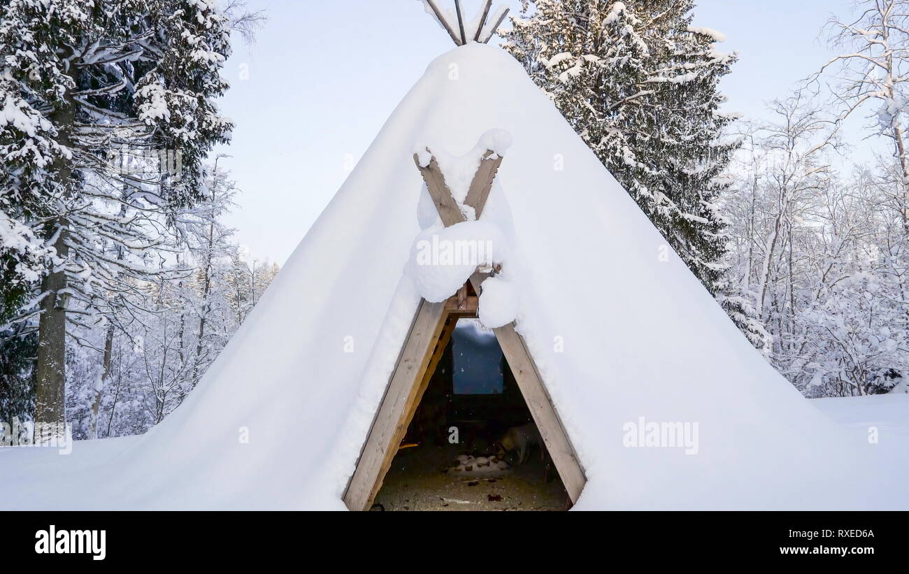 Im wikingerhaus -Fotos und -Bildmaterial in hoher Auflösung – Alamy