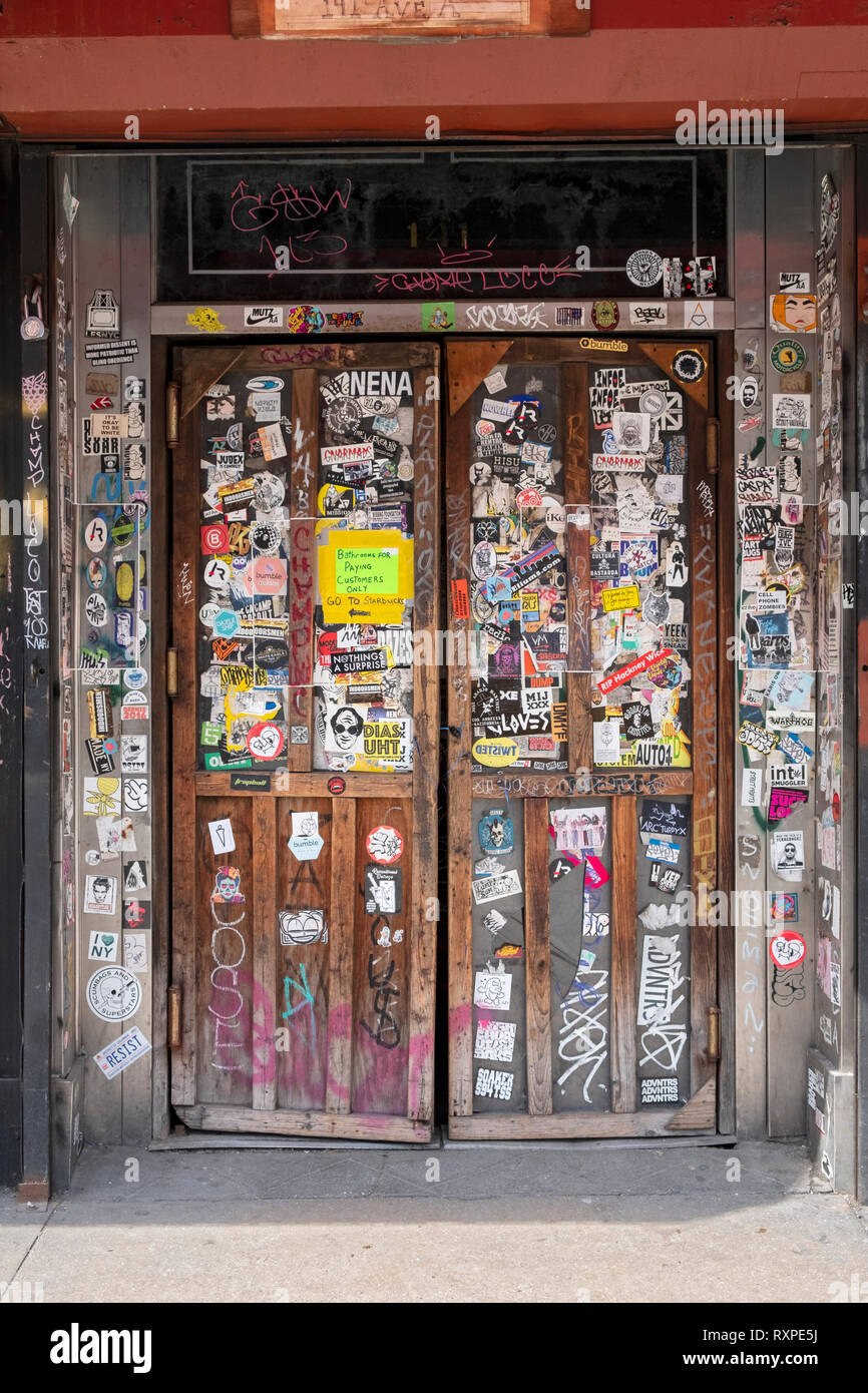 Die ungewöhnliche Eingangstor zu Doc Holliday ist ein Texas Roadhouse ...
