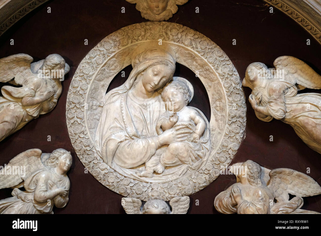 Madonna mit vier Engeln, Grab von Filippo Strozzi, Marmor, von ...