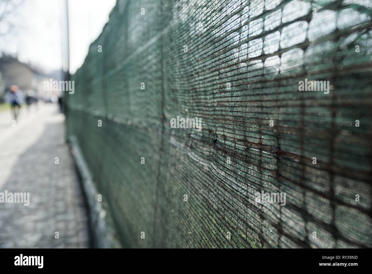 Baustellen sicherheitszaun konzept -Fotos und -Bildmaterial in hoher ...