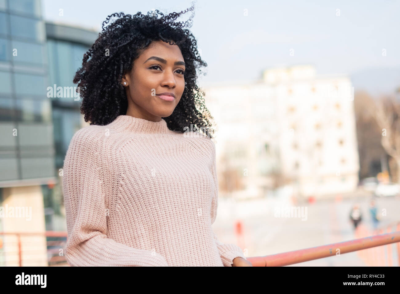 Schwarzes madchen -Fotos und -Bildmaterial in hoher Auflösung – Alamy