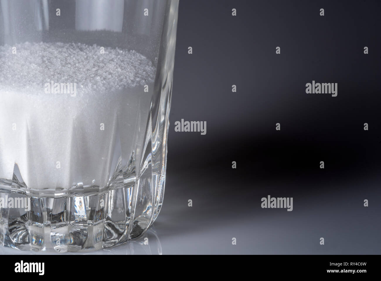 Granuliertes glas -Fotos und -Bildmaterial in hoher Auflösung – Alamy