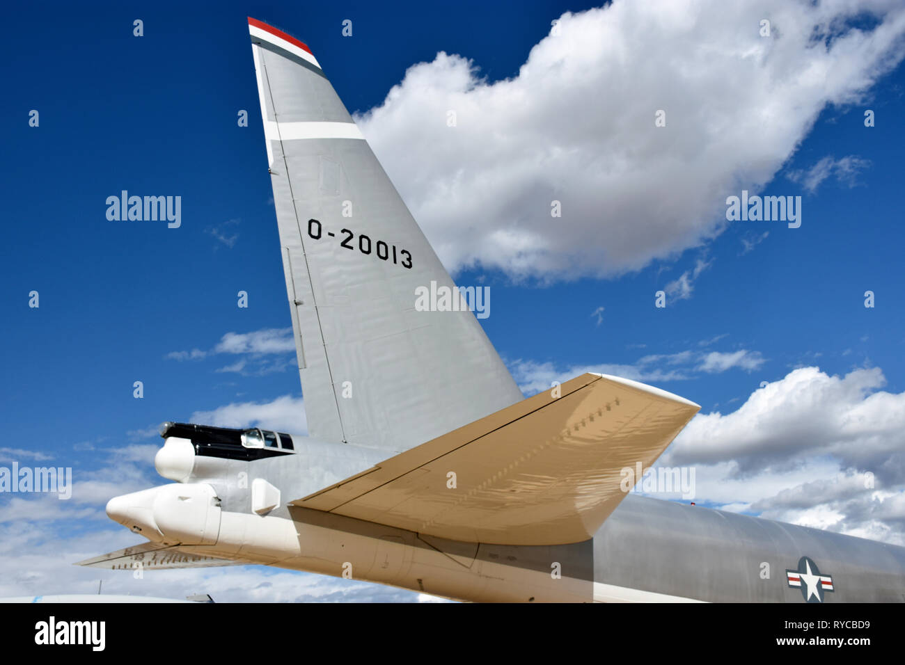B52 buff -Fotos und -Bildmaterial in hoher Auflösung – Alamy