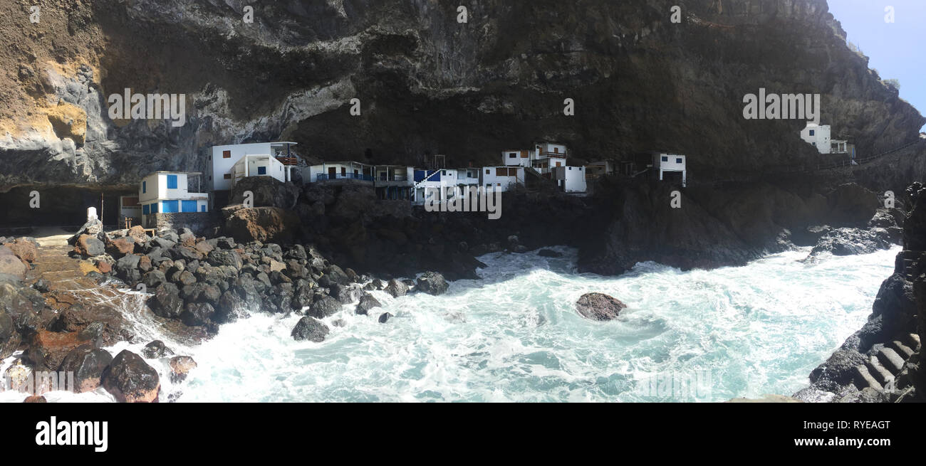 Pirates cave, Cueve de Candelaria, Pirates Bay, Porís de Candelaria, La ...