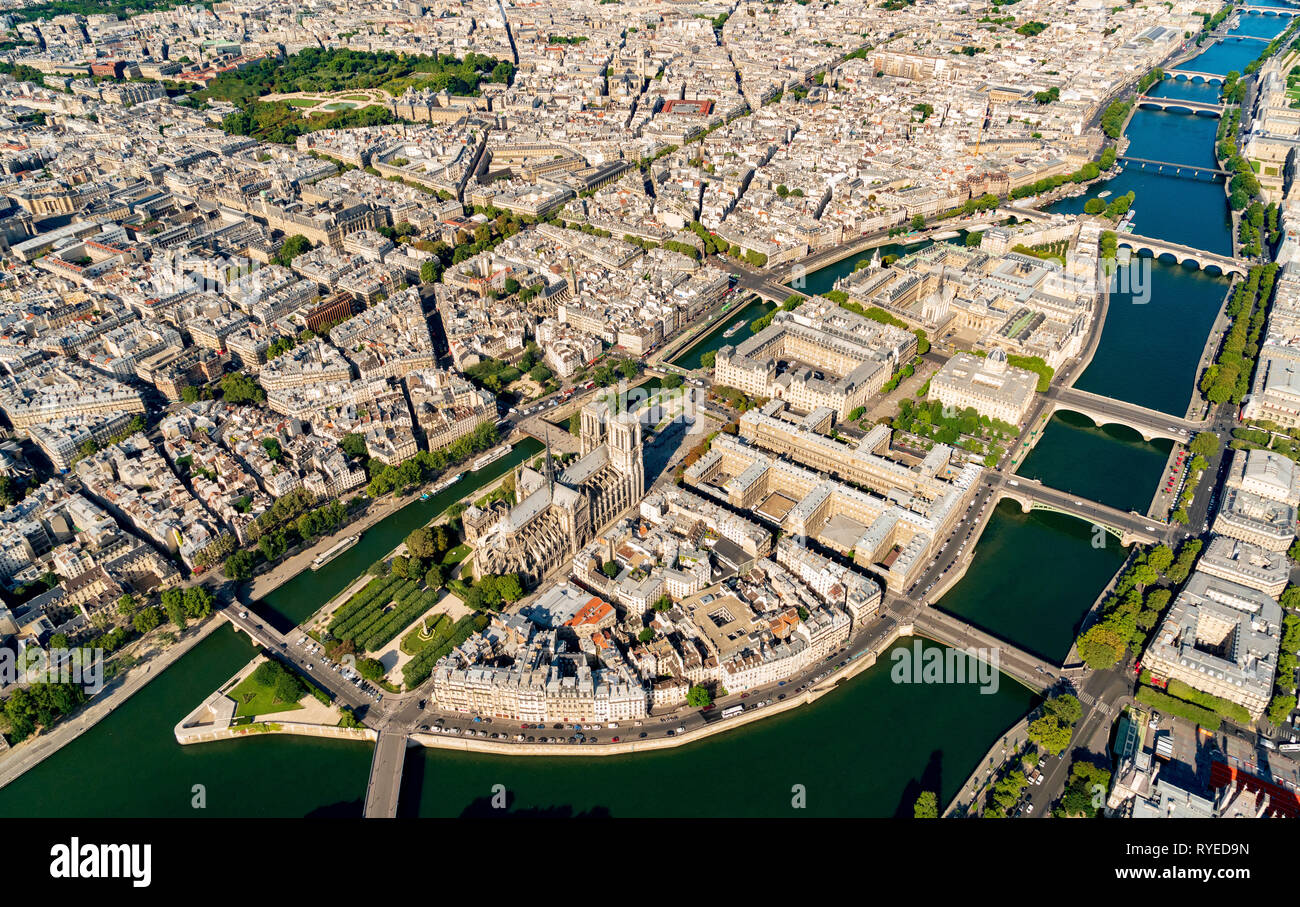Luftaufnahme der Ile de la Cité Paris Frankreich mit Notre-Dame und ...