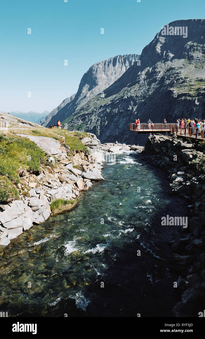 Aussichtspunkt von norwegen -Fotos und -Bildmaterial in hoher Auflösung ...