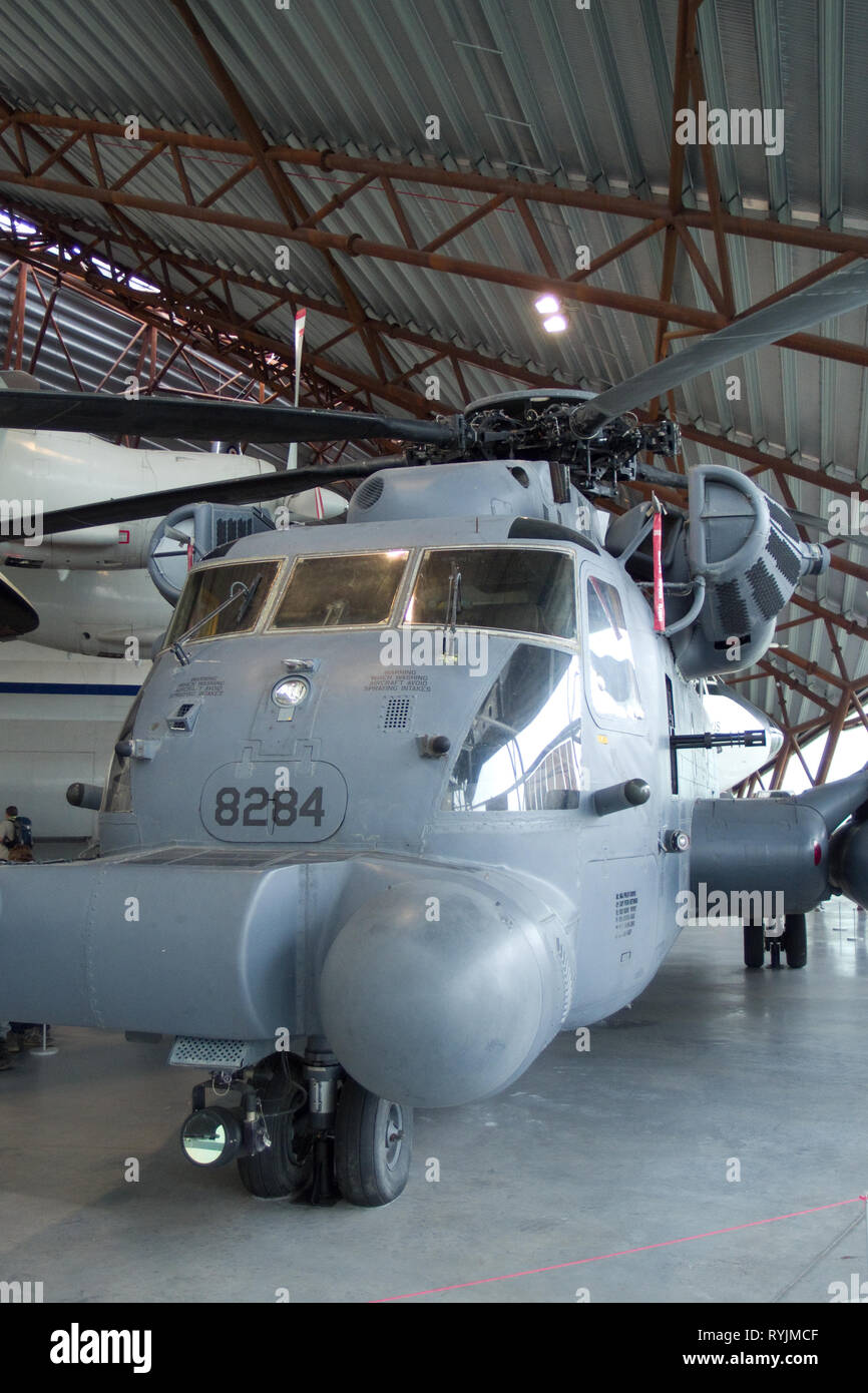 Sikorsky MH 53 Pave Low Long Range Combat Search and Rescue ...