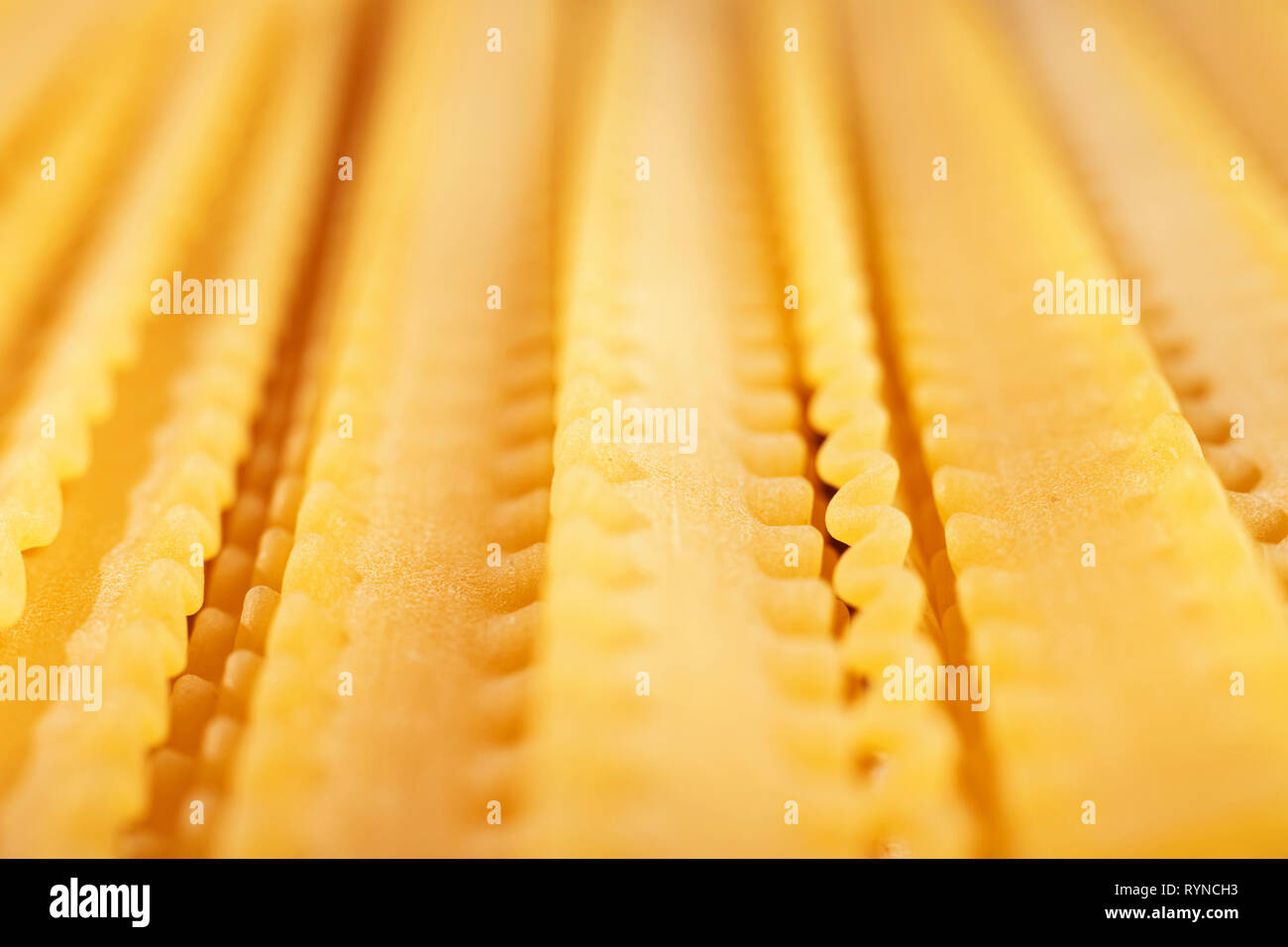 Abstrakte nudeln -Fotos und -Bildmaterial in hoher Auflösung – Alamy
